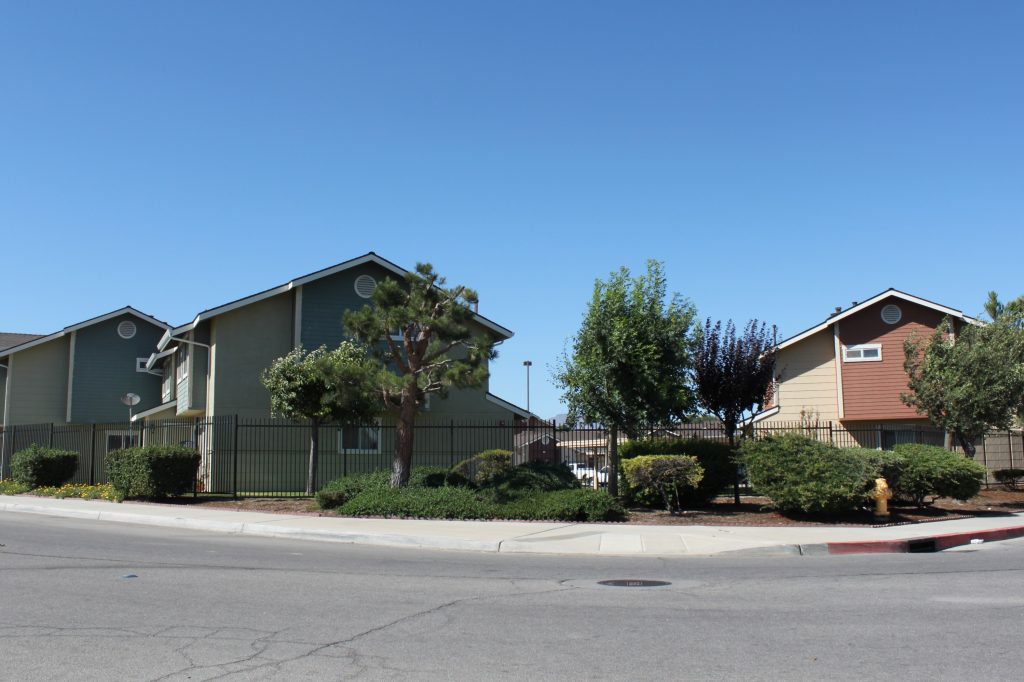 Tyler Park Townhomes | Chispa